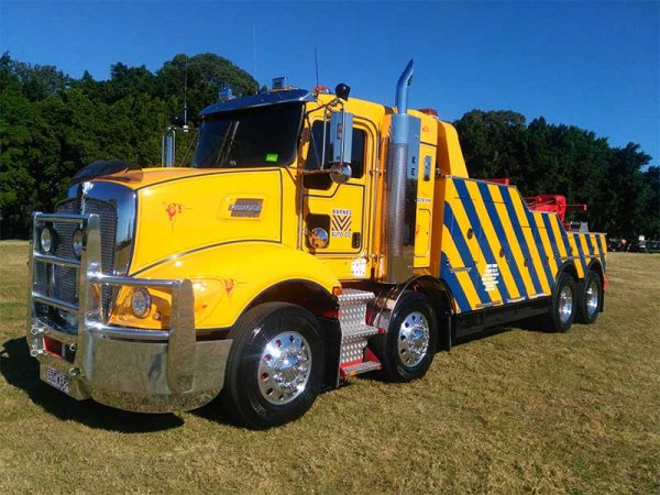 Heavy Tow Trucks - 24/7 Towing & Salvage - Barnes Auto Co